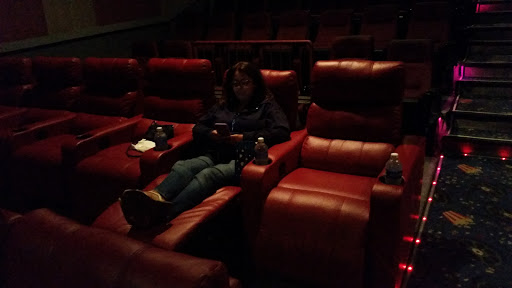 Movie Theater «Mansfield Movieplex 8», reviews and photos, 95 Storrs Rd ...