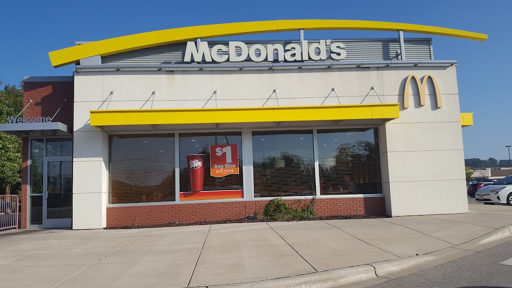 McDonald's - Sturgeon Bay, WI 54235 - Menu, Reviews, Hours & Contact