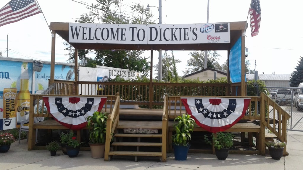 Dickie's Bar - Mt Pleasant, WI 53403, Reviews, Hours & Contact