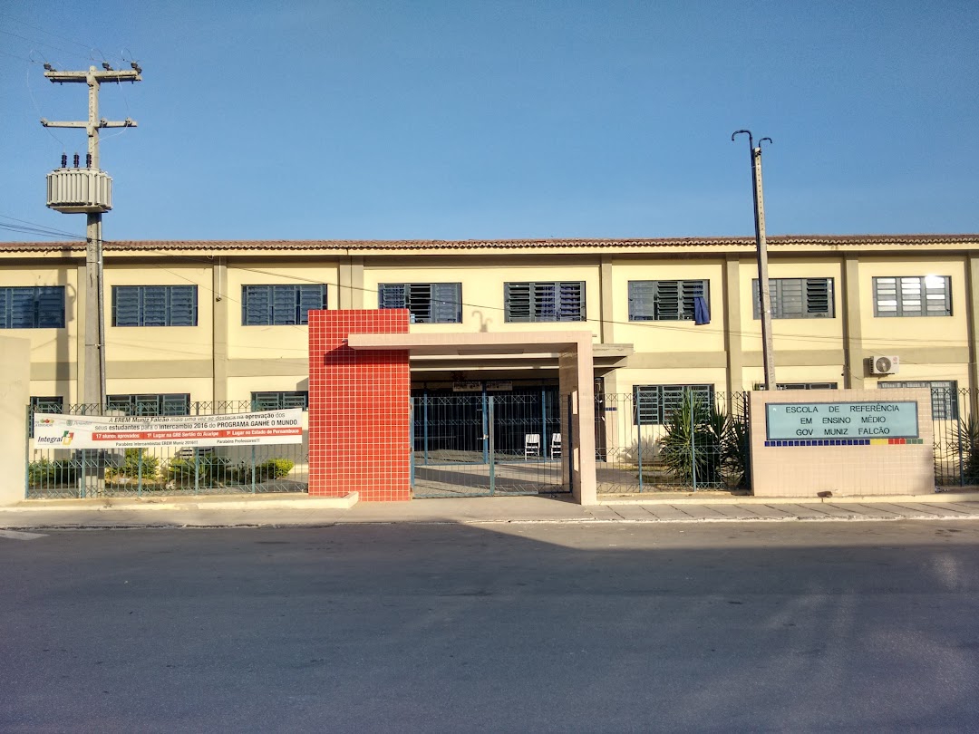 Escola De Referencia Em Ensino Medio Governador Muniz Falcao na cidade ... Escola De Referencia Em Ensino Medio Governador Muniz Falcao na cidade ...