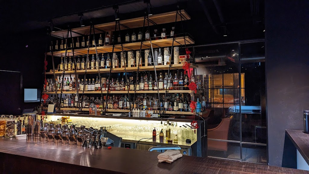 台中市西區 對面Duei Mien Whisky Bar - 台灣餐廳推薦 手搖推薦 甜點推薦 買一送一 優惠訊息