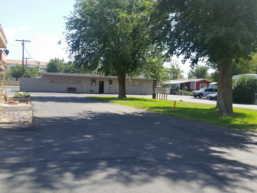 Thousand Elms Mobile Lodge