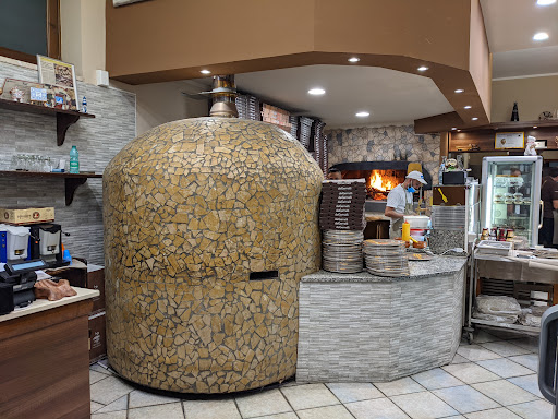 Ristorante Dai Gemelli in San potito ultra con cucina Pizza e Pasta