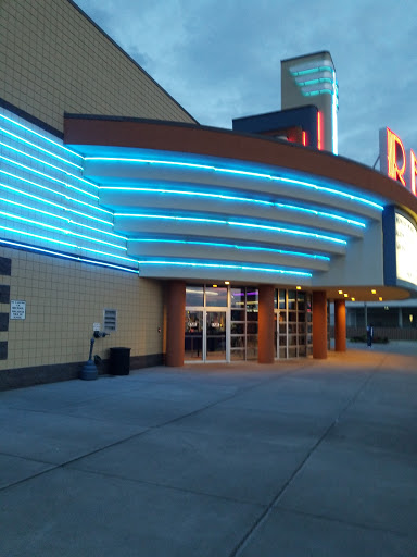 Movie Theater «Regal Cinemas Transit Center 18 & IMAX», reviews and ...