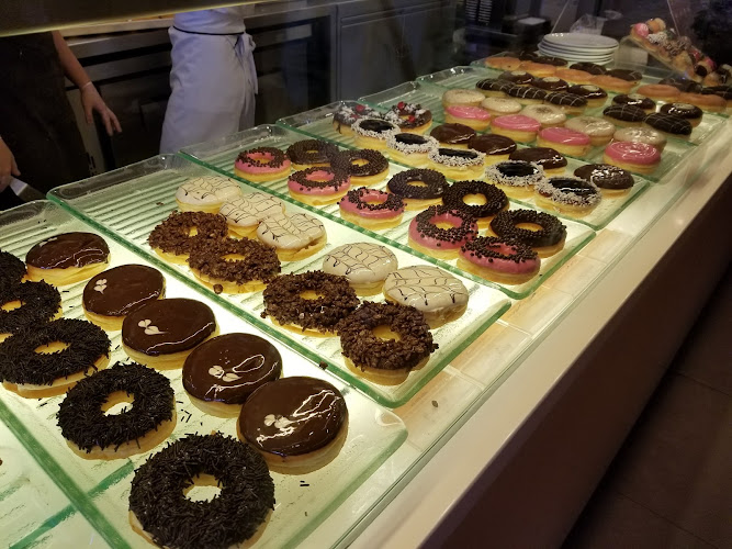 JCO Donuts & Coffee, Abreeza Mall – Davao City Spotlights