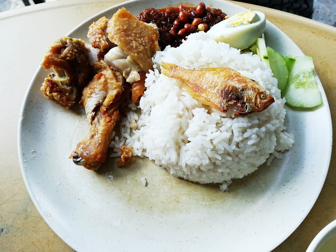Alex Fried Chicken Rice di bandar Miri