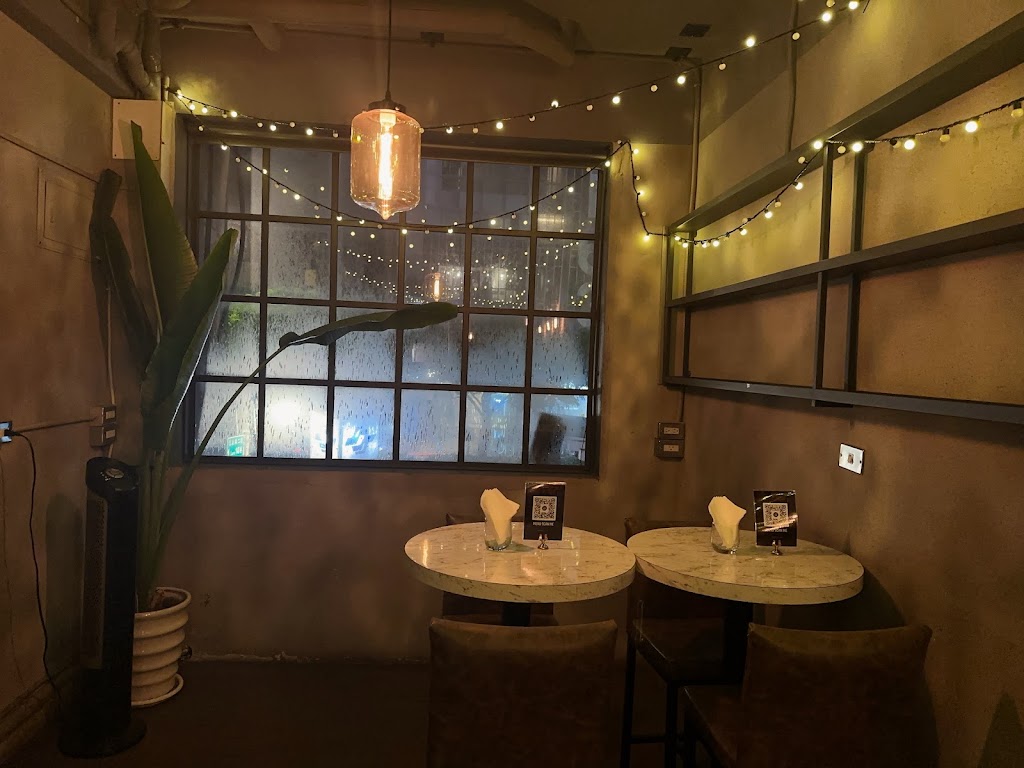 台北市大安區 BAR AFTER NINE 九後餐酒館 - 台灣餐廳推薦 手搖推薦 甜點推薦 買一送一 優惠訊息