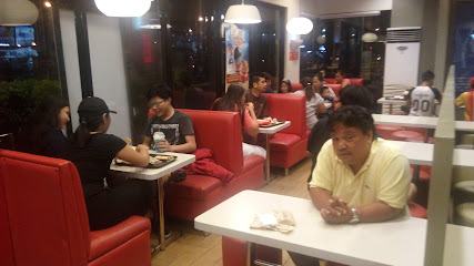 Jollibee Subic Argonaut - Argonaut Highway Gateway District corner ...