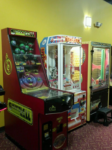 Amusement Center «Jumpoline Family Fun Center», reviews and photos ...