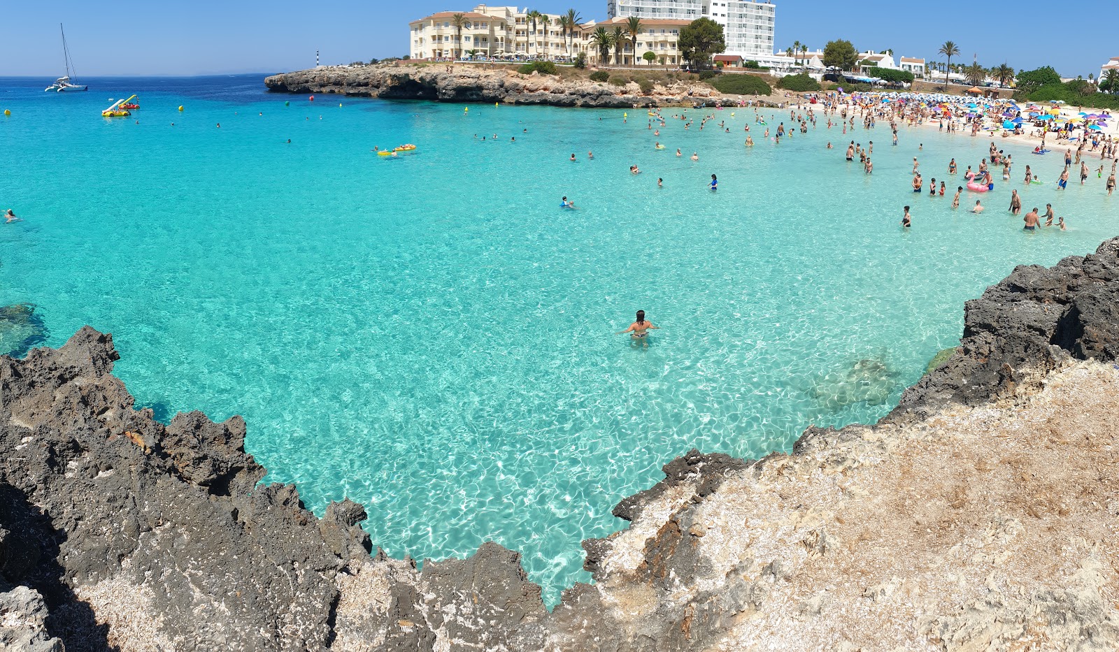 Cala en Bosch Beach (Cala en Bosch) 🏖️, Menorca (Spain)- see all ...