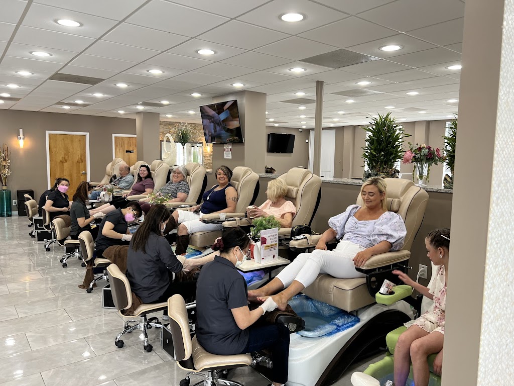 UPSCALE NAILS & SPA - St. Louis, MO 63129 - Services and Reviews