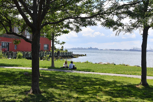 Louis Valentino, Jr. Park and Pier - Atracción turística en Brooklyn ...