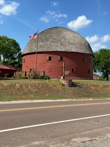 Arcadia Round Barn – Historic Museum and Gift Shop