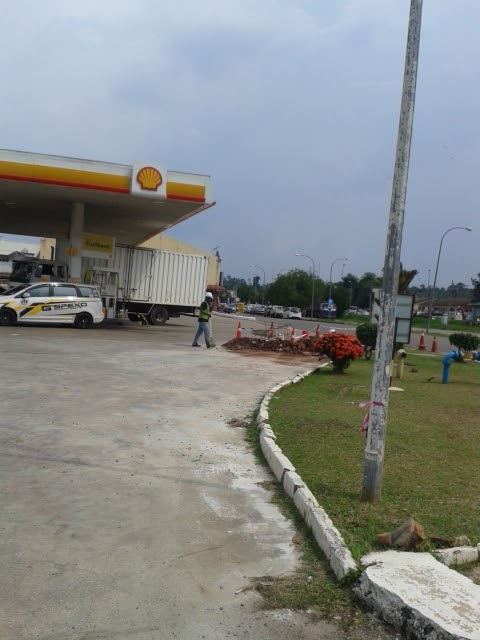 Shell Taman Yayasan di bandar Segamat
