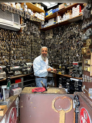 Locksmith «Greenwich Locksmiths», reviews and photos, 56 7th Ave S, New ...