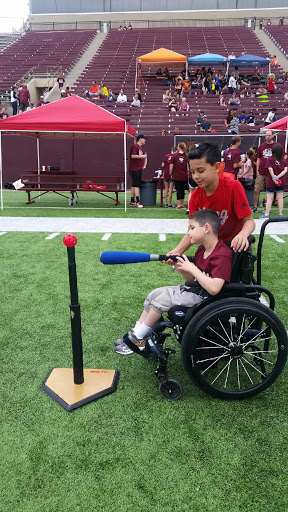 Stadium «Abshier Stadium», reviews and photos, 710 W San Augustine St ...