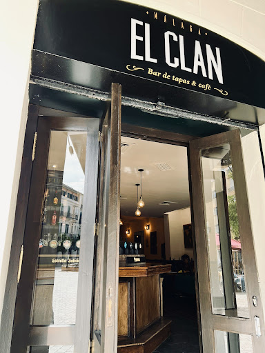 Restaurante El Clan | Bar de tapas & cafe en Málaga