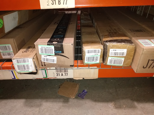 Amazon Returns Center CVG2