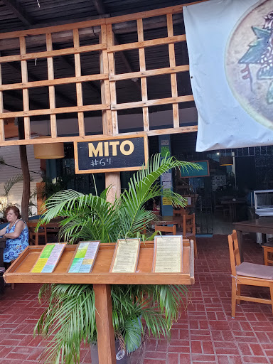 Restaurante Mito Restaurante and Wine Store en Zihuatanejo de Azueta