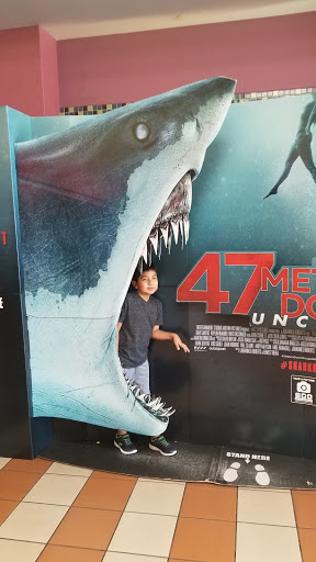 Movie Theater «Regal Cinemas Turlock 14», reviews and photos, 2323 W ...