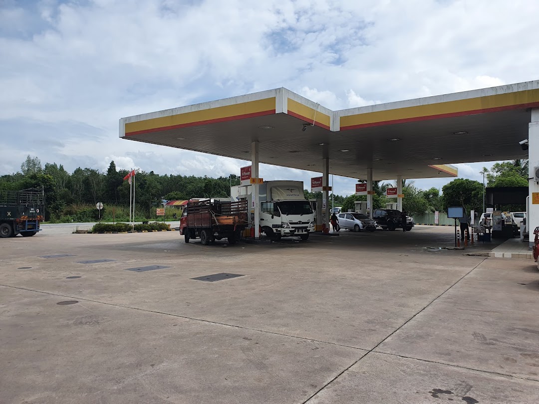 Shell di bandar Machang