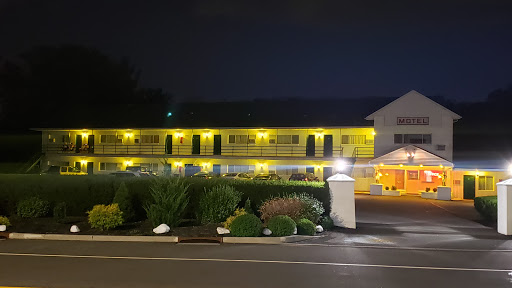 Green Inn Motel on the Lake