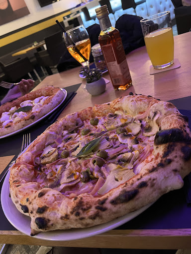 Tarantella - Pizza Pasta Napoli – Trofaiach - La Cintura Holzofen Pizza