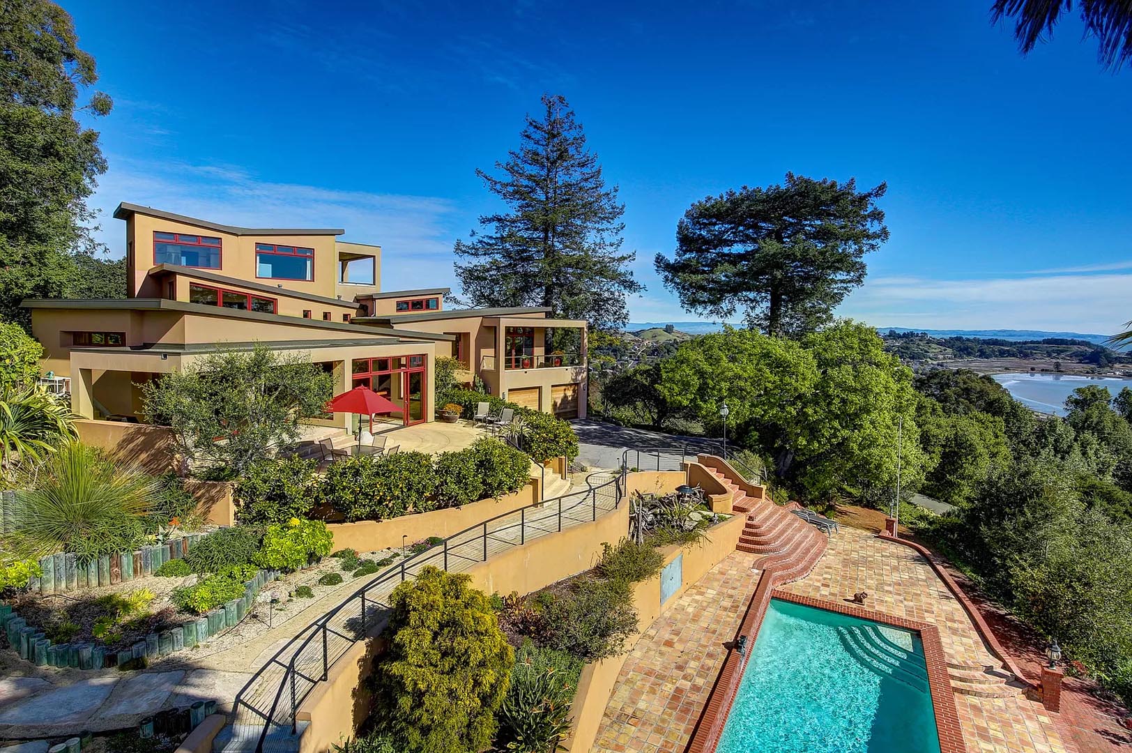 Fifth Wall Architecture