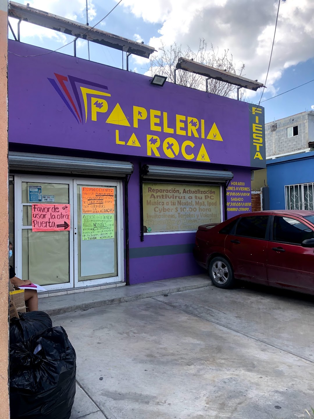Papeleria La Roca en la ciudad Nuevo Laredo