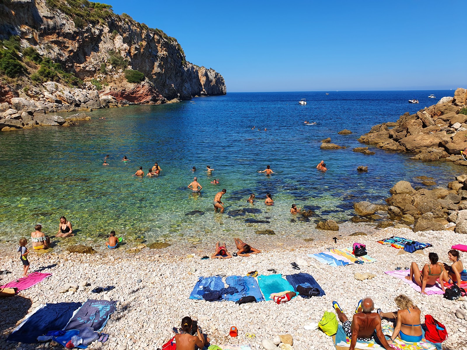 Cala Rossa 🏖️ Terrasini, Insel Sizilien, Italien - detaillierte ...
