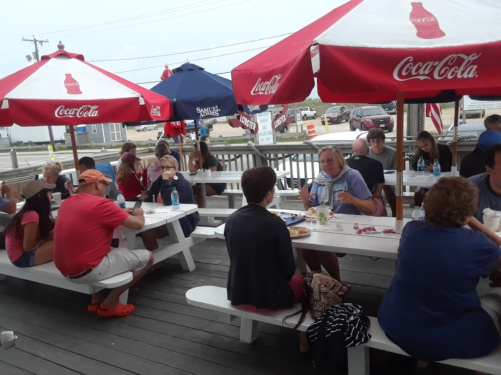 Two Little Fish - Stonington, CT 02891 - Menu, Hours, Reviews and Contact