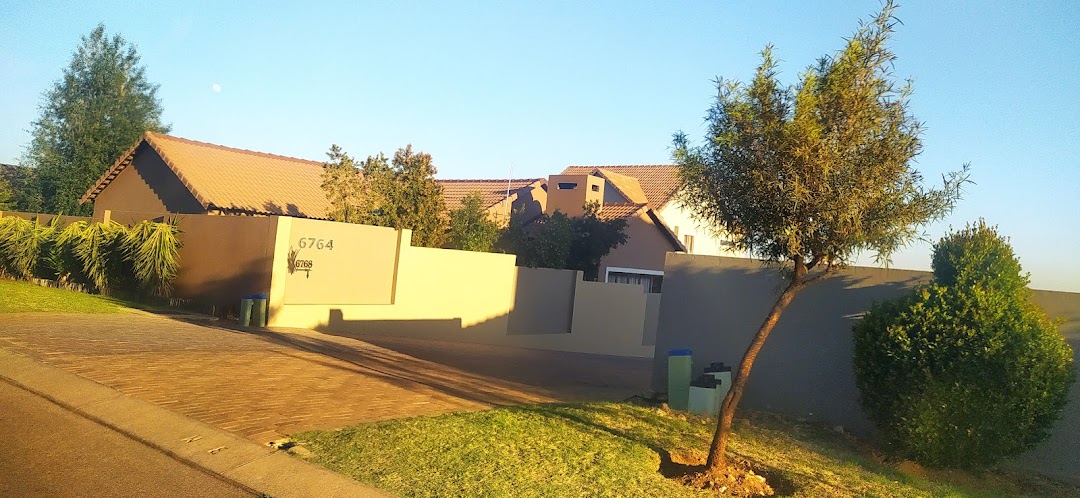 Thatchfield Hills Estate. in the city Centurion