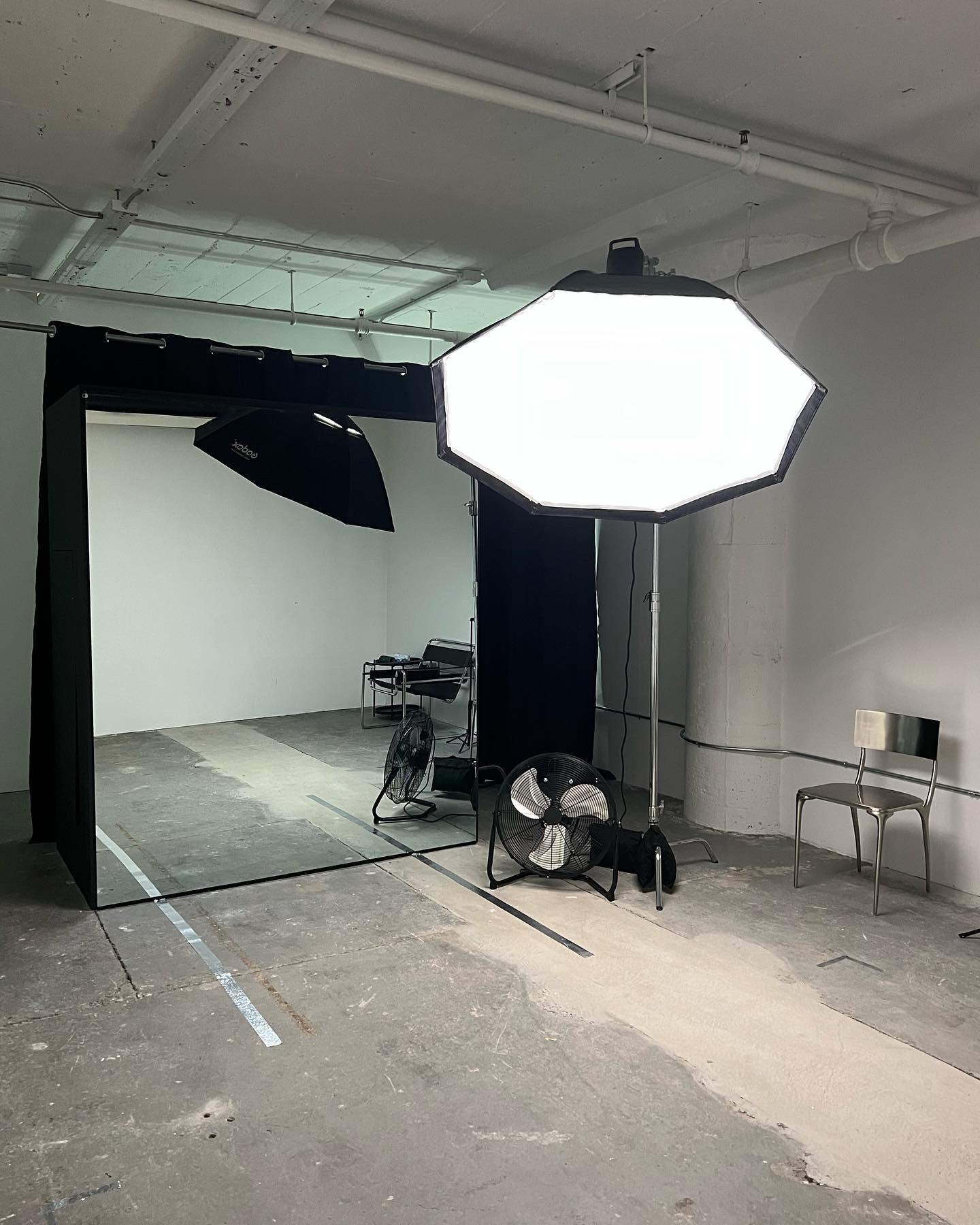 Mirror Self-Portrait Photo Studio - reviews,open hours,photo spots ...