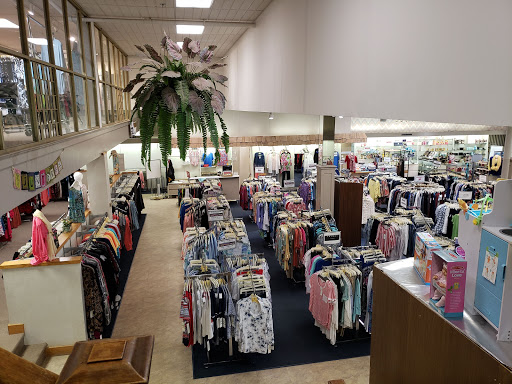 Dunham's Department Store - AZexplained