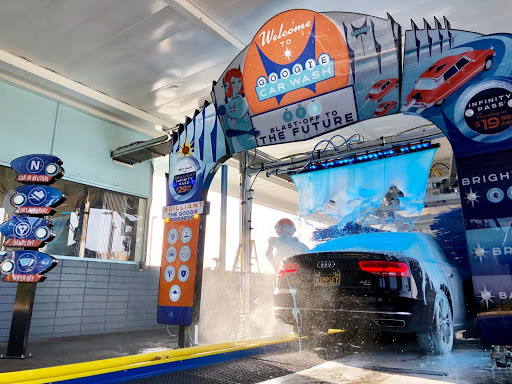 Googie Car Wash Whittier. Los Angeles County. California - Sswash
