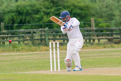 Personal Cricket Coach Watford - Coaching Center in Watford