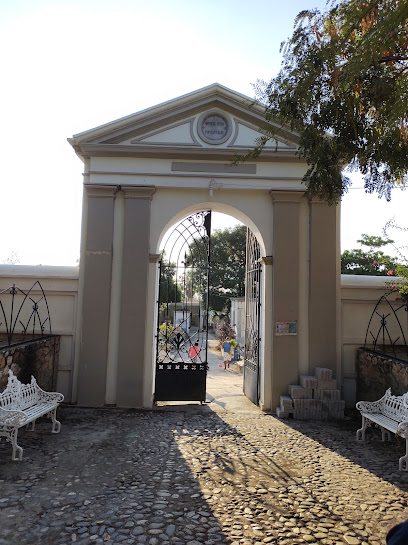 Panteon del Refugio - Santo Domingo Tehuantepec