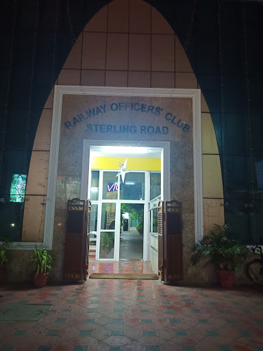 The Railway Officers’ Club