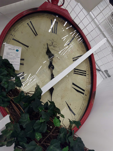 Shopping Mall «Cross Pointe Shopping Center», reviews and photos, 101 E ...