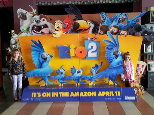 Movie Theater «Regal Cinemas Turlock 14», reviews and photos, 2323 W ...