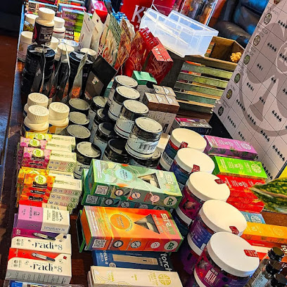 World Of Smoke & Vape - Lovers - Vaporizer store - Dallas, Texas - Zaubee