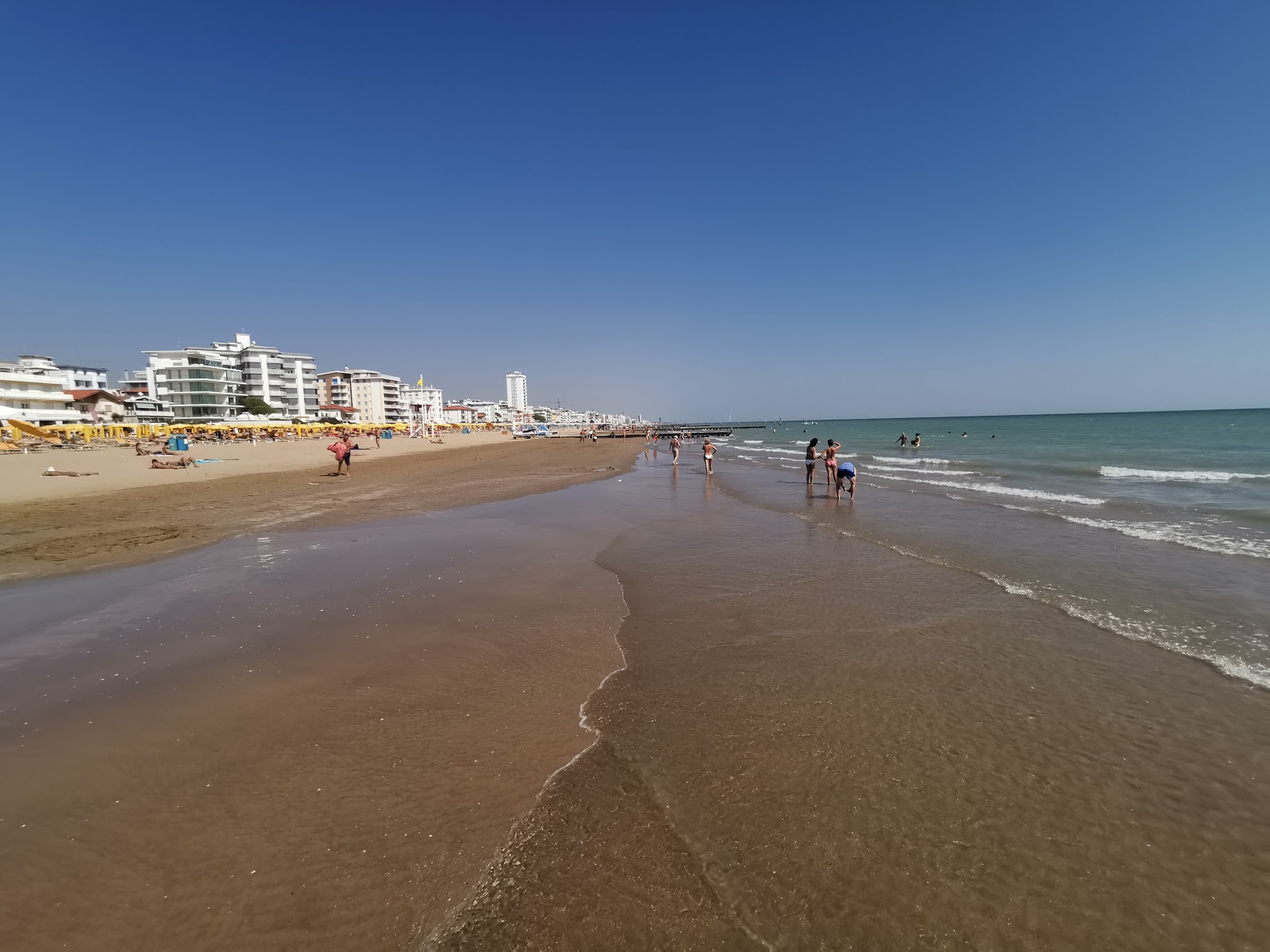 Spiaggia di Jesolo 🏖️ Venice, Italia - caratteristiche dettagliate ...