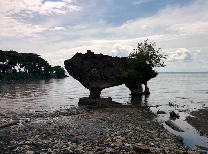Batu Sapi Heritage Park di bandar Sandakan