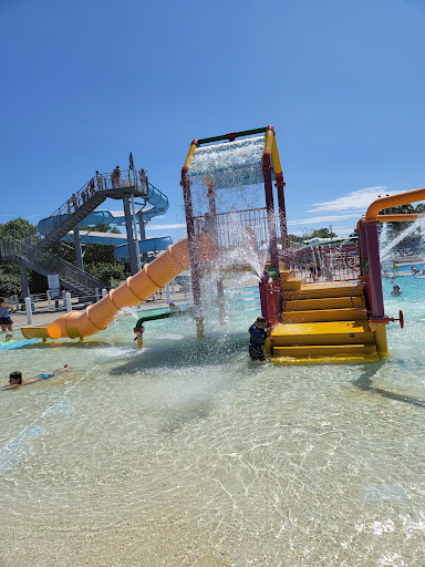 Anoka Aquatic Center in Anoka, Minnesota - Zaubee