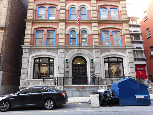 NYPD 19th Precinct - AZexplained