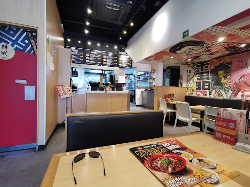 Restaurante Sukiya, México en Cuauhtémoc