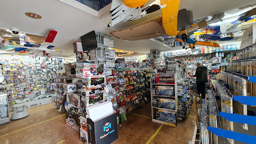 Sussex Model Centre in Worthing, - Zaubee