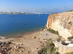 Praia do Molhe 🏖️ Algarve, Portugalia - szczegółowe funkcje, mapa, zdjęcia