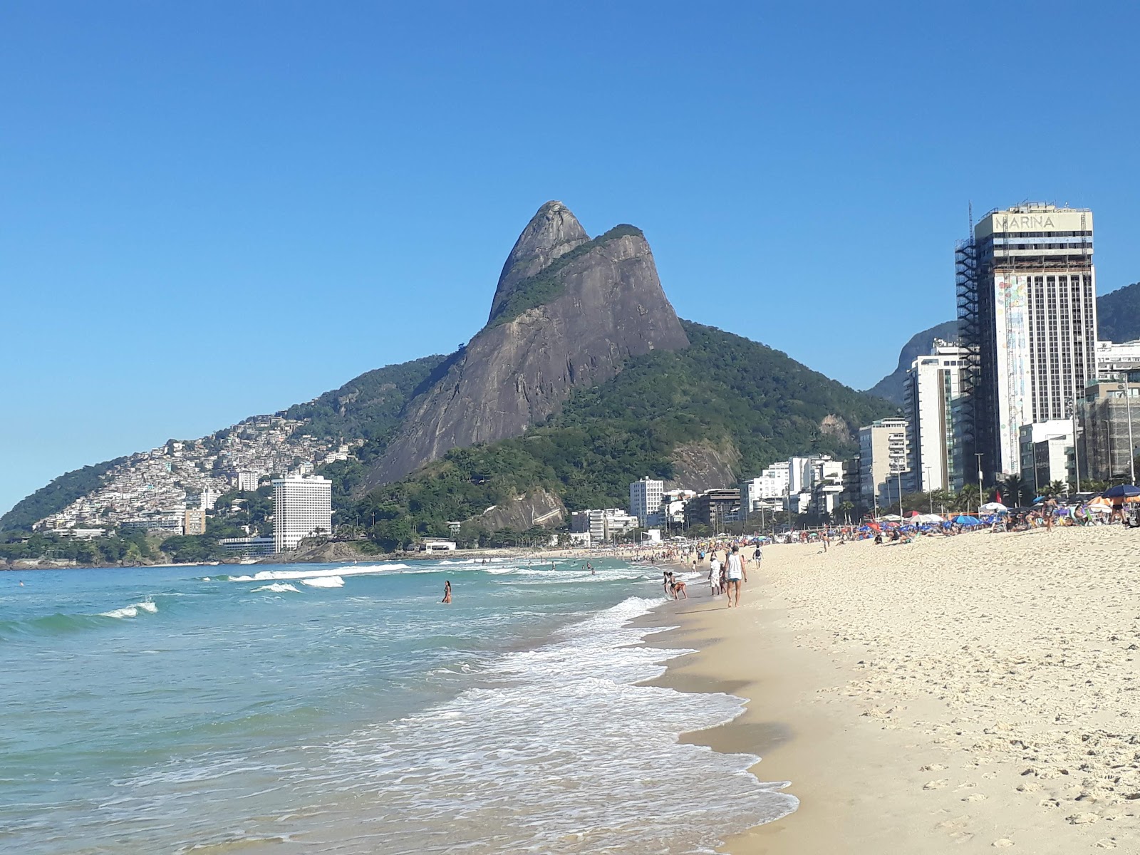Leblon Beach (Praia do Leblon) 🏖️, Rio de Janeiro (Brazil)- see all ...