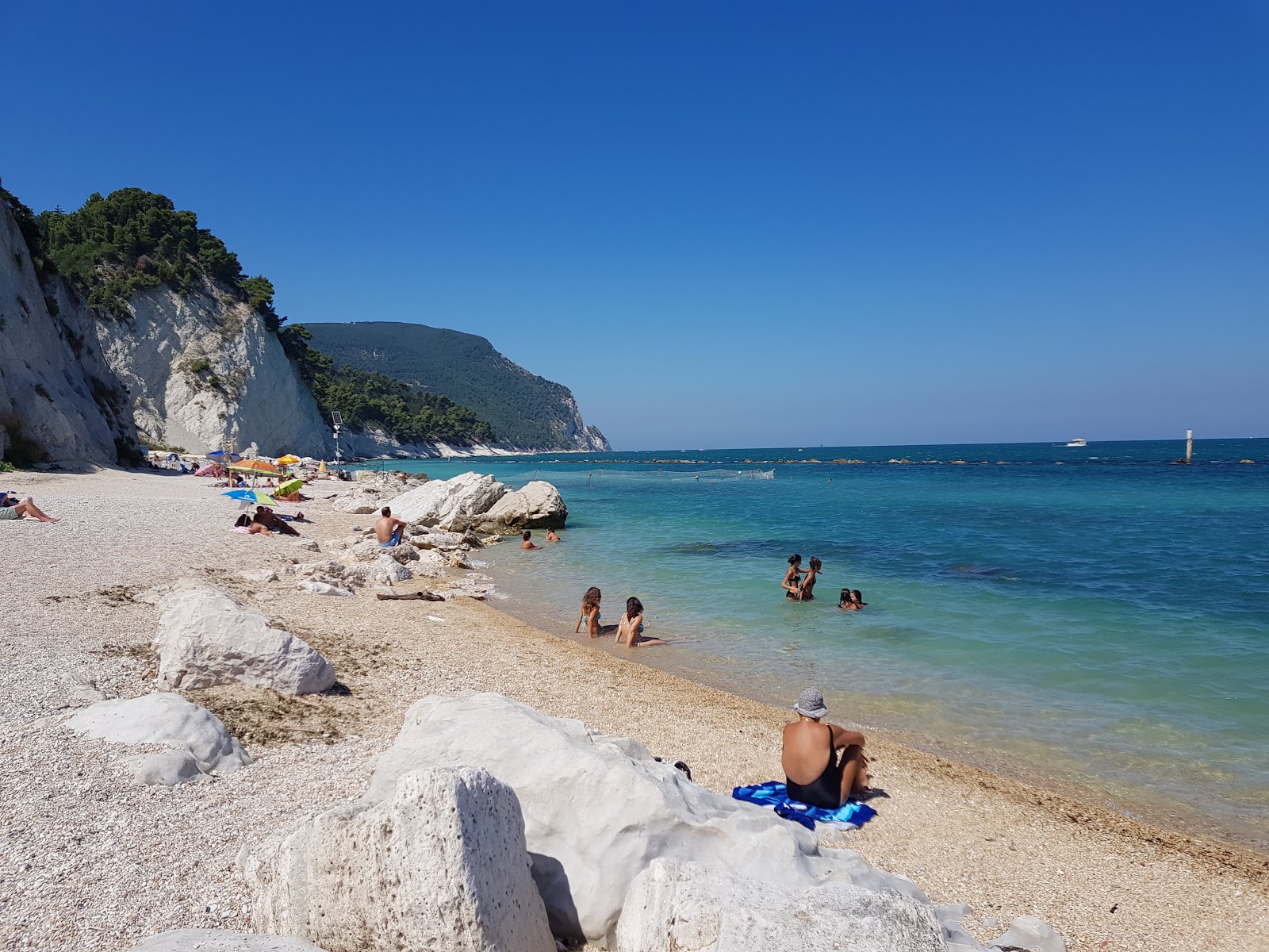 Spiaggia di Numana Alta | Marche, Italy - detailed features, map, photos
